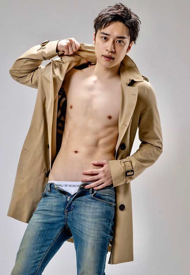 Ryo Kanzaki รูปหล่อ ซิกแพคแน่น เกินห้ามใจ กดไลค์รัวๆ