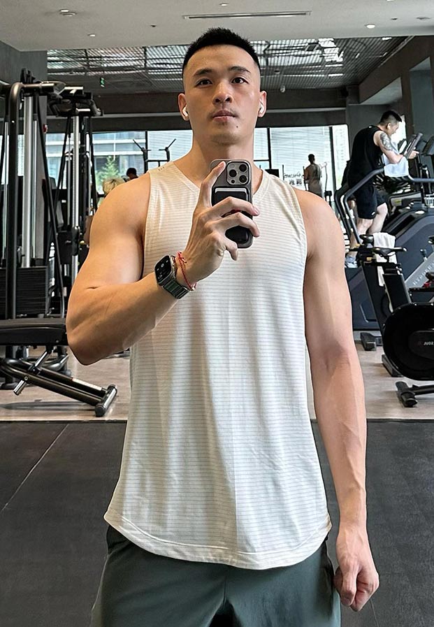 Corey Xiao หนุ่มชาวจีน กล้ามแน่น ดีกรีเทรนเนอร์สุดแซ่บ